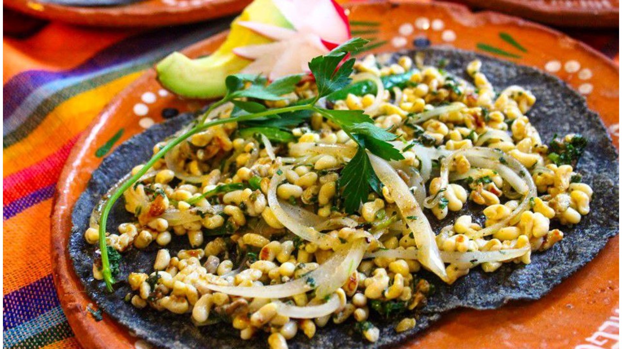 ¿Unos gusanitos fritos? Conoce los escamoles - Tragones pero Finos