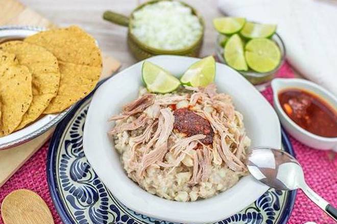 Descubre el pozole seco: un sabor tradicional de Colima - Tragones pero ...